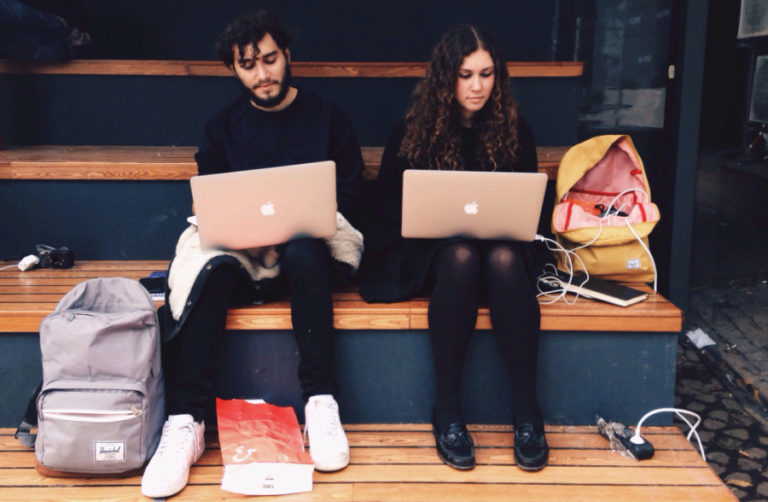 7 Ways Schools Can Leverage Social Media | Social HPSocialHP